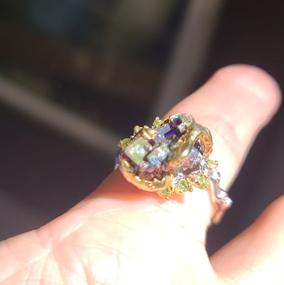 Natural Kharma by Avelon | Jewelry | Bismuth Peridot Sterling Gold Ring Sz9 | Poshmark
